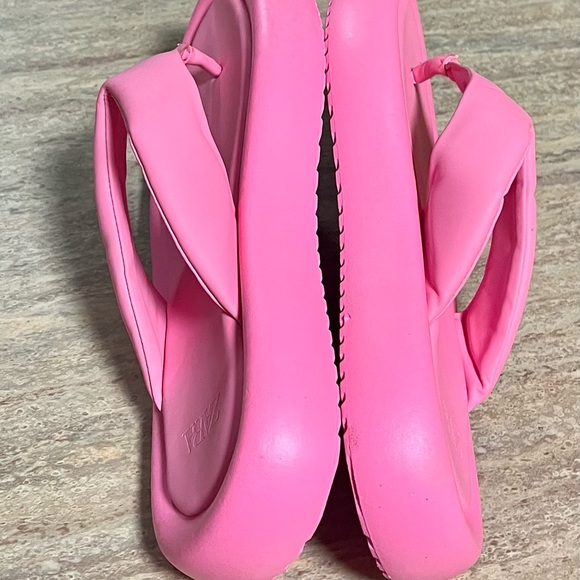 Zara | Shoes | Nwob Zara Pink Flip Flop Platform Sandals | Poshmark